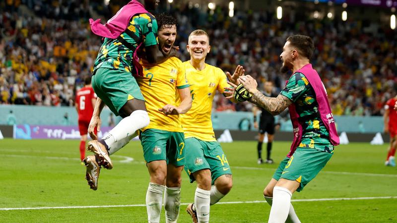 Australia reach World Cup last 16 and send Den | beIN SPORTS