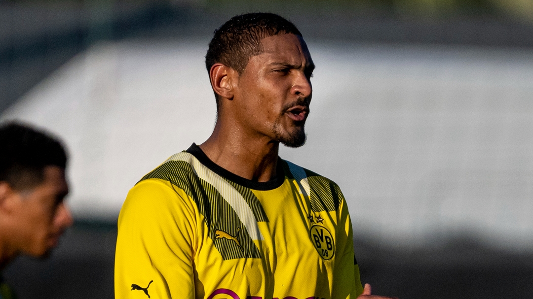 Haller kicks cancer and scores a hat-trick | beIN SPORTS
