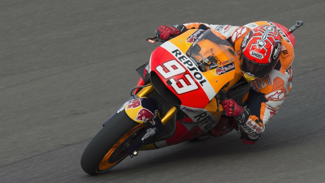 Marquez dominant despite FP2 crash | beIN SPORTS