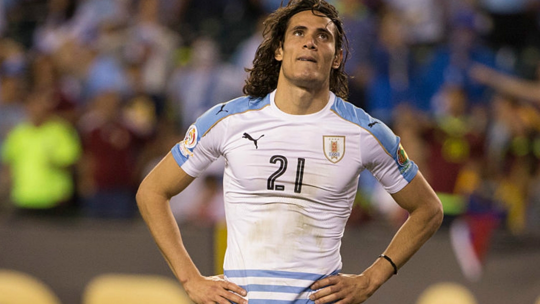 Edinson Cavani Endures One of the Worst Moments of His Career | beIN SPORTS