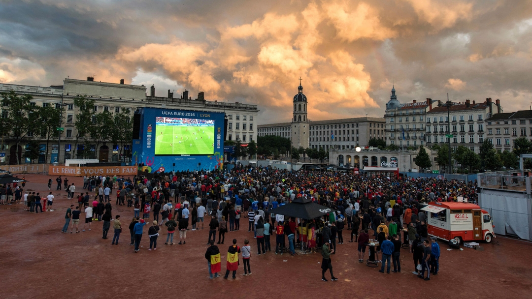 Two stabbed in Lyon fan zone | beIN SPORTS