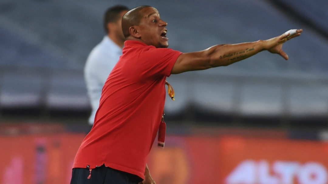 Roberto Carlos open to coaching in A-League | beIN SPORTS