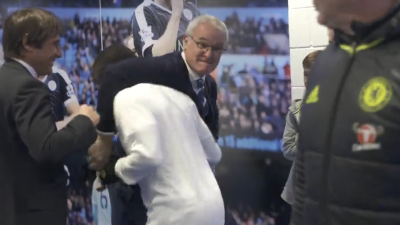 Ranieri greets Kante with headlock | beIN SPORTS