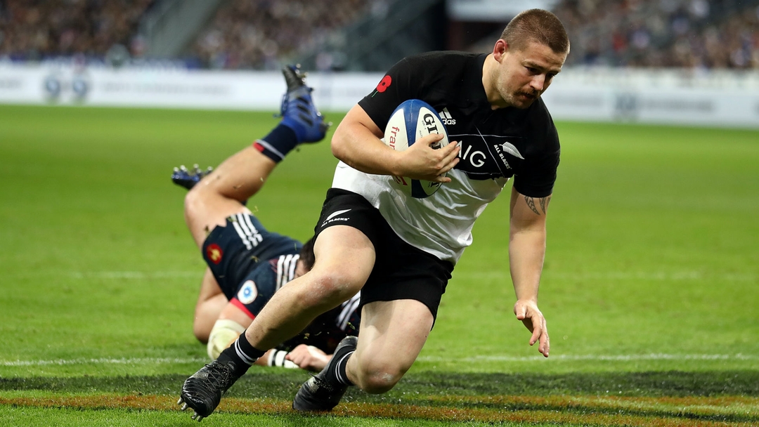 Coles to miss up to six months with ACL injury | beIN SPORTS