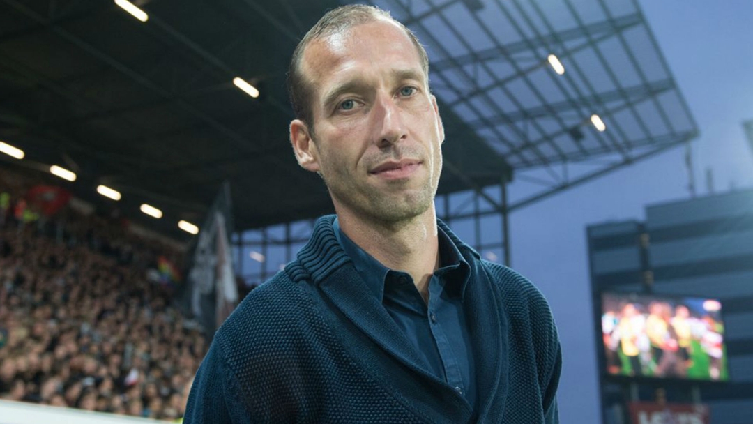 Kaiserslautern seeking replacement as Strasser | beIN SPORTS