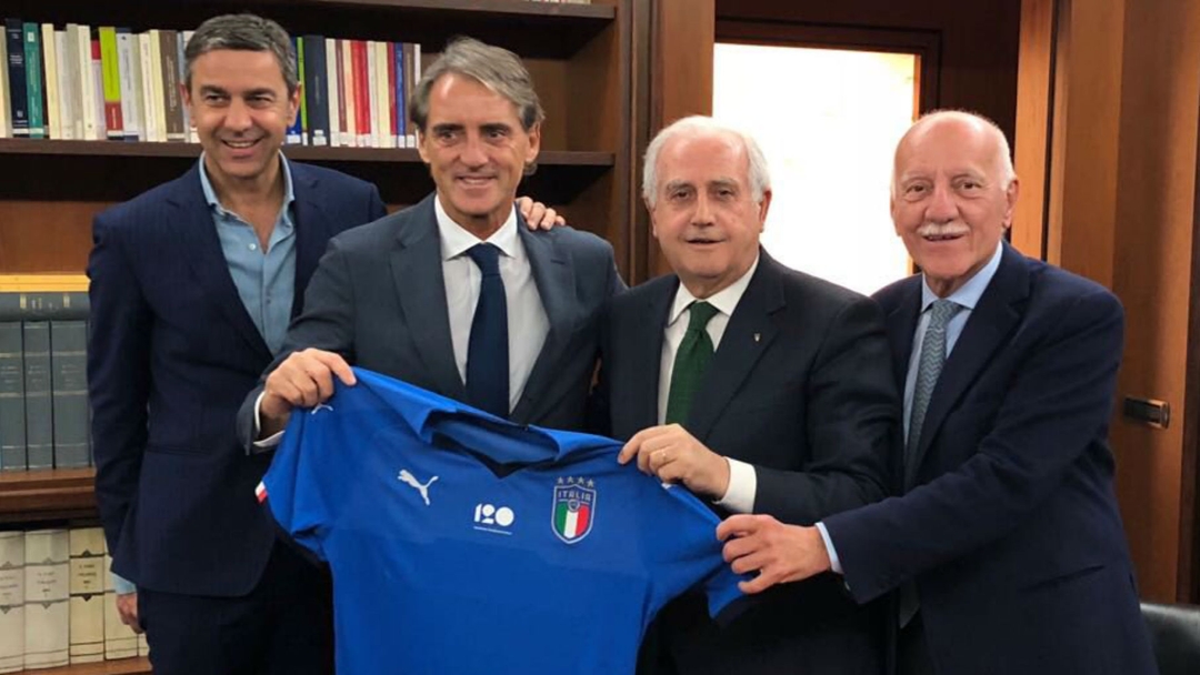 Roberto Mancini Named New Italy Boss | beIN SPORTS