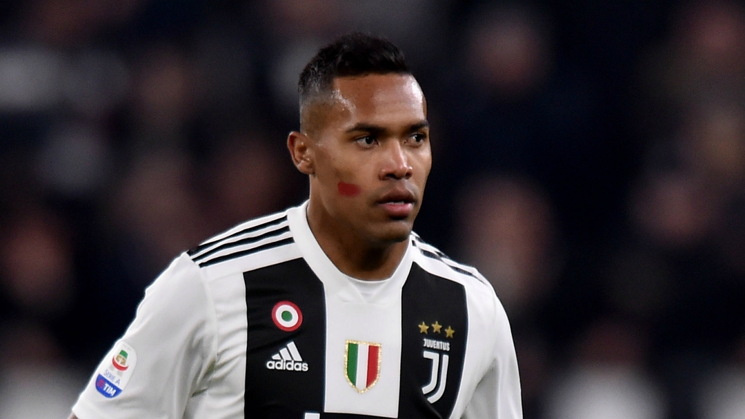 Alex Sandro Signs New Juventus Contract | beIN SPORTS