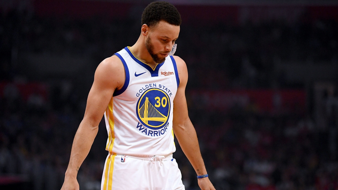 "It's Fine" - Stephen Curry Calms Ankle Injury | beIN SPORTS