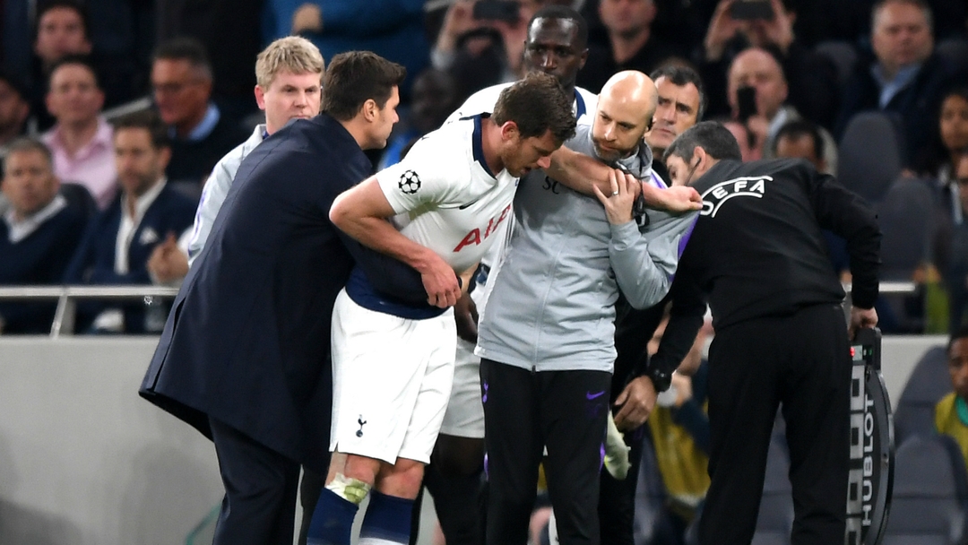 Pochettino Defends Tottenham Doctors Over Hand | beIN SPORTS