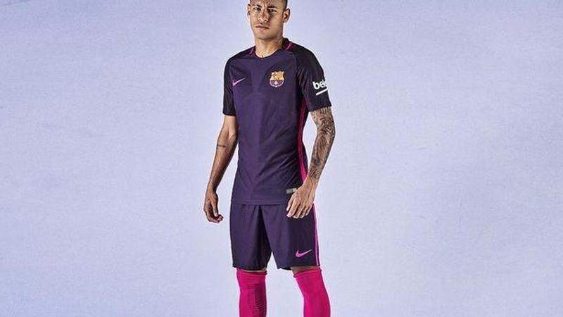 First Look At Barcelona's New Kits For The New Season | beIN SPORTS