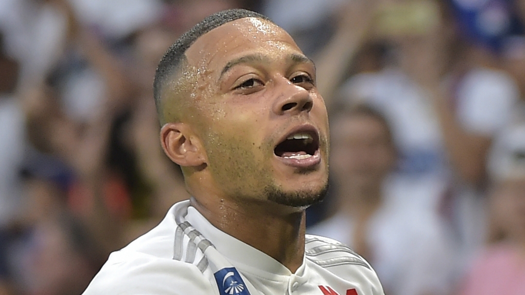 Lyon Confirm 'Serious' Memphis Depay ACL Injur | beIN SPORTS