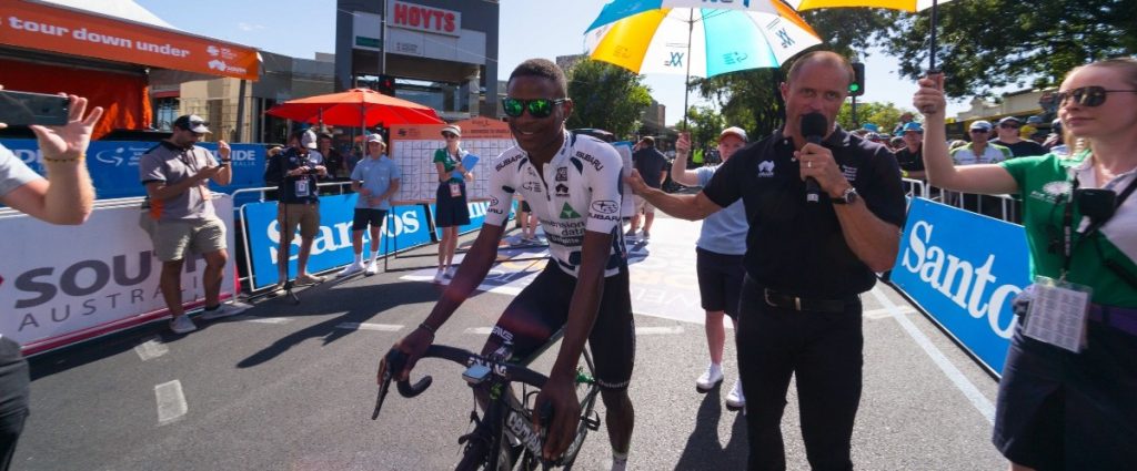 Nic Dlamini (NTT) violemment arrêté en Afrique | beIN SPORTS