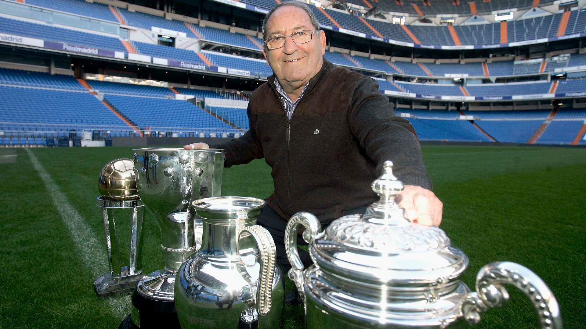 Real Madrid great Paco Gento dies at 88 | beIN SPORTS
