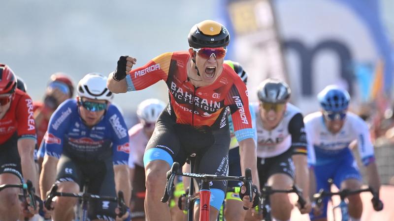 Jonathan Milan takes his maiden Giro win in St | beIN SPORTS