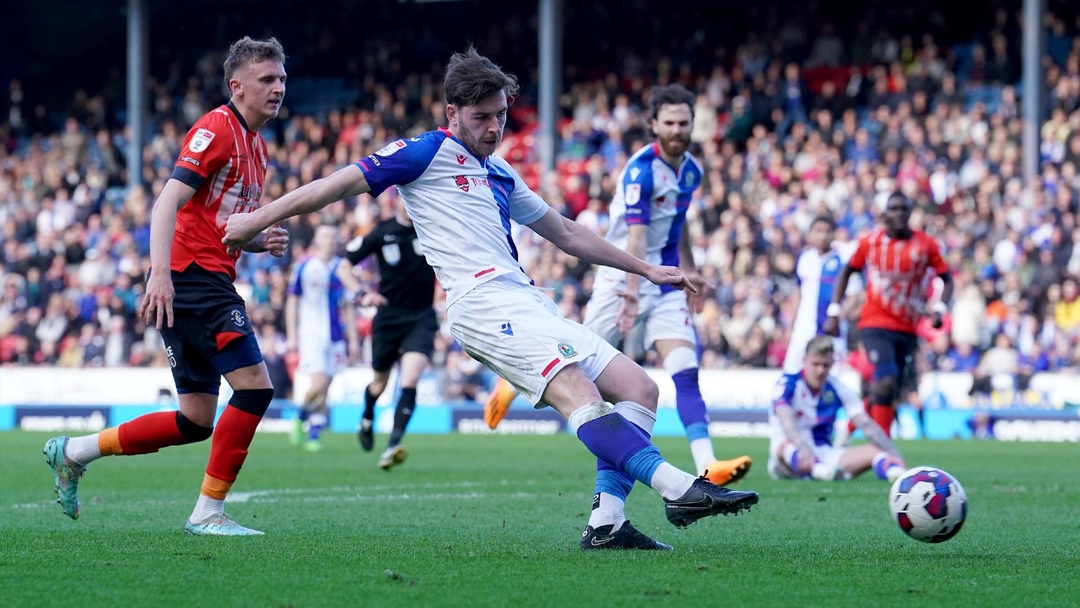 Joe Rankin-Costello signs new four-year contract at Blackburn | beIN SPORTS