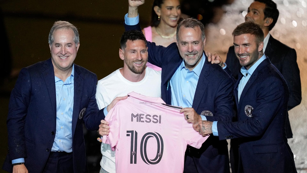 ‘The best player to ever don boots’: Lionel Messi unveiled to Inter ...