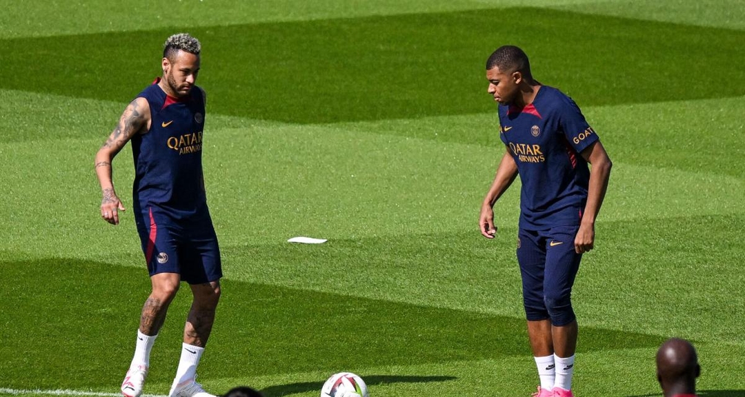 PSG : le premier groupe de Luis Enrique dévoilé, Mbappé présent | beIN ...