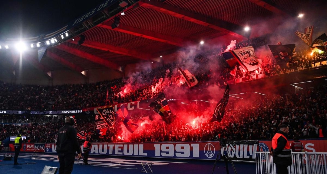 Plus de 2000 supporters pour soutenir le PSG à Newcastle | beIN SPORTS