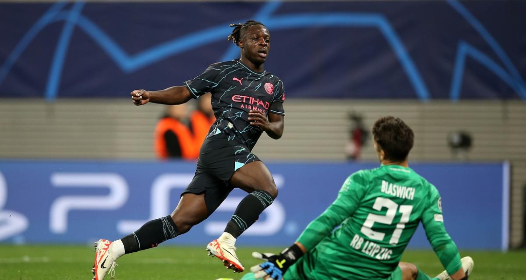 Doku estime avoir progressé depuis sa signature à Manchester City ...