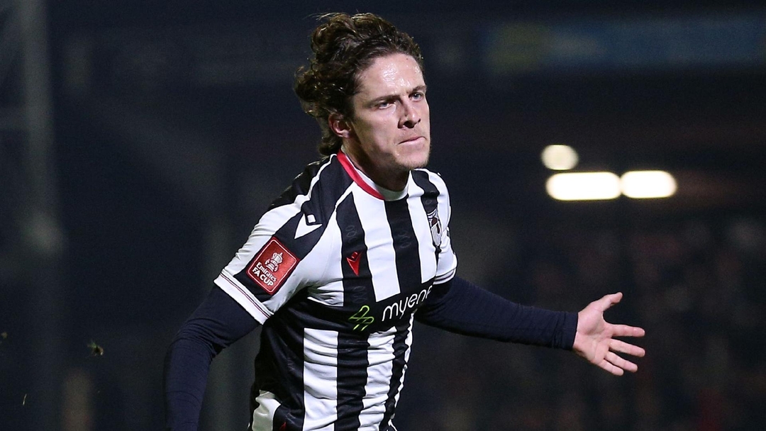 Danilo Orsi leaves it late to salvage draw for Crawley at Walsall ...