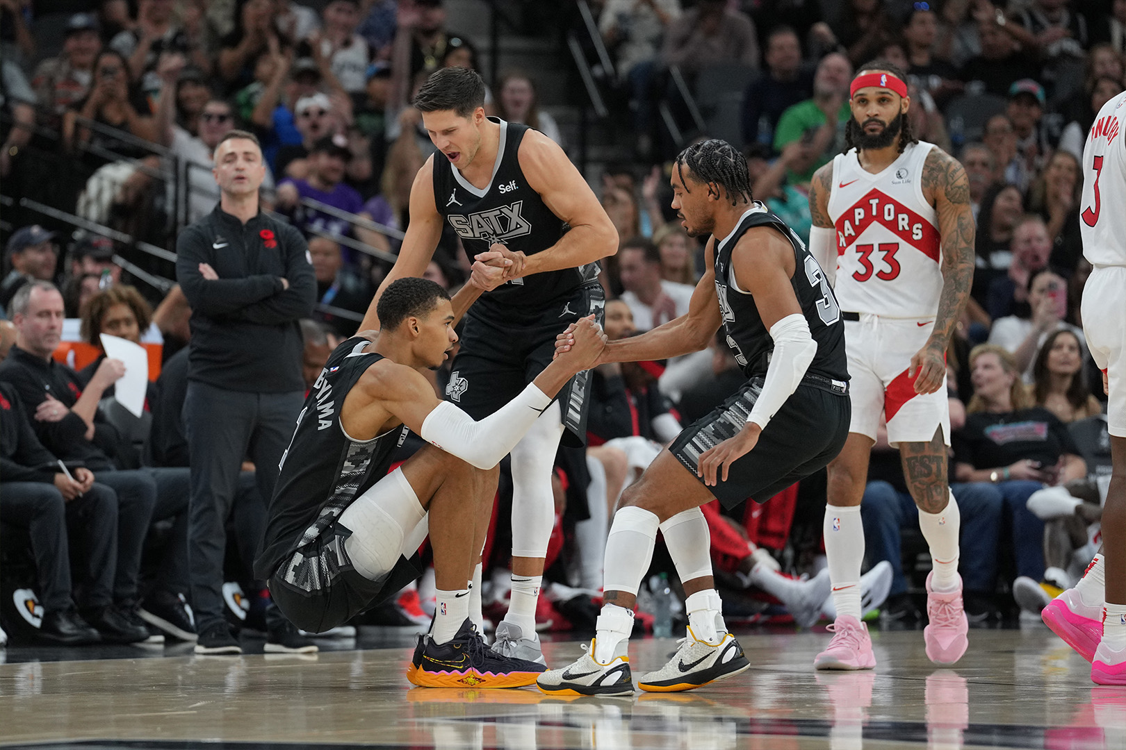 NBA : Wembanyama et les Spurs renversés par les Raptors | beIN SPORTS
