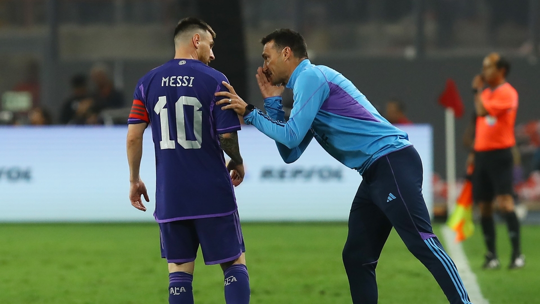 Scaloni reveals Messi talks with Argentina future up in the air | beIN ...