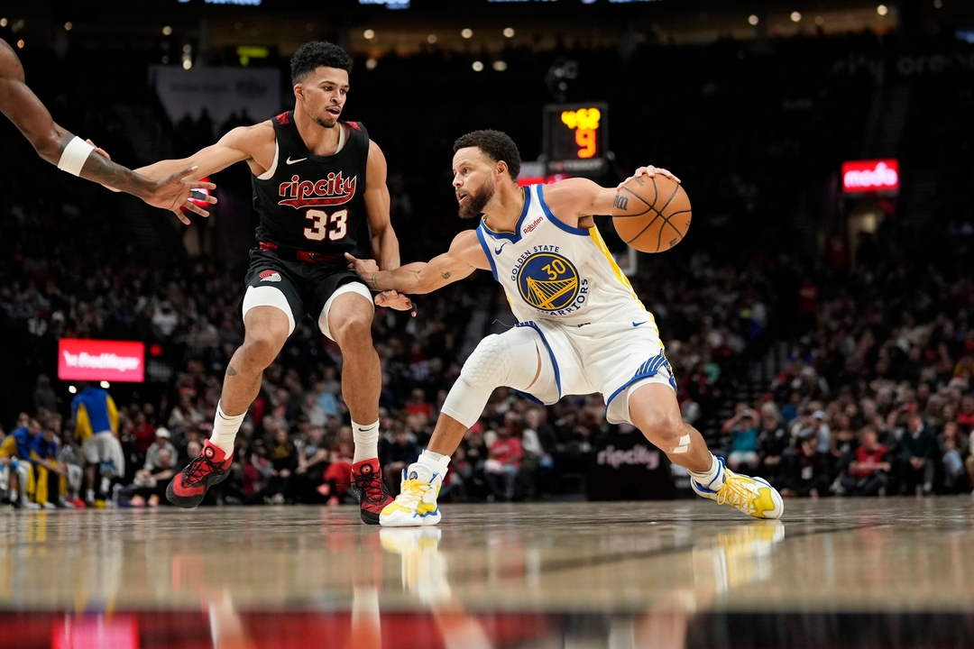 Cinq ans après, Stephen Curry termine un match sans panier à 3-pts ...