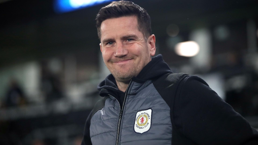 Lee Bell proud as his Crewe side end Mansfield’s long unbeaten home ...