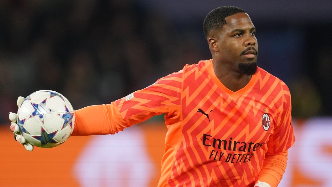 AC Milan walk off pitch over alleged racist abuse during win over Udinese | beIN SPORTS