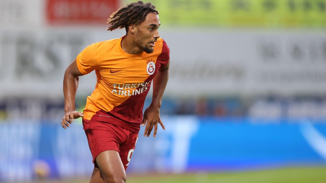 FC Bayern complete deal for Boey, Galatasaray's French right bac ...