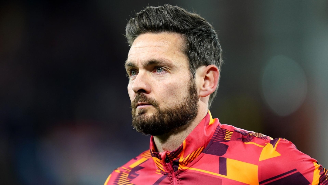 Hearts hand 41-year-old Scotland goalkeeper Craig Gordon new one-year ...