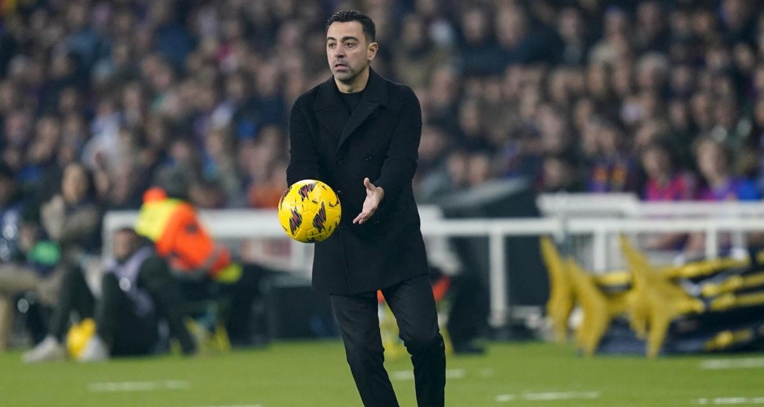 Barcelone : Deco revient sur l'annonce du départ de Xavi et parle du ...
