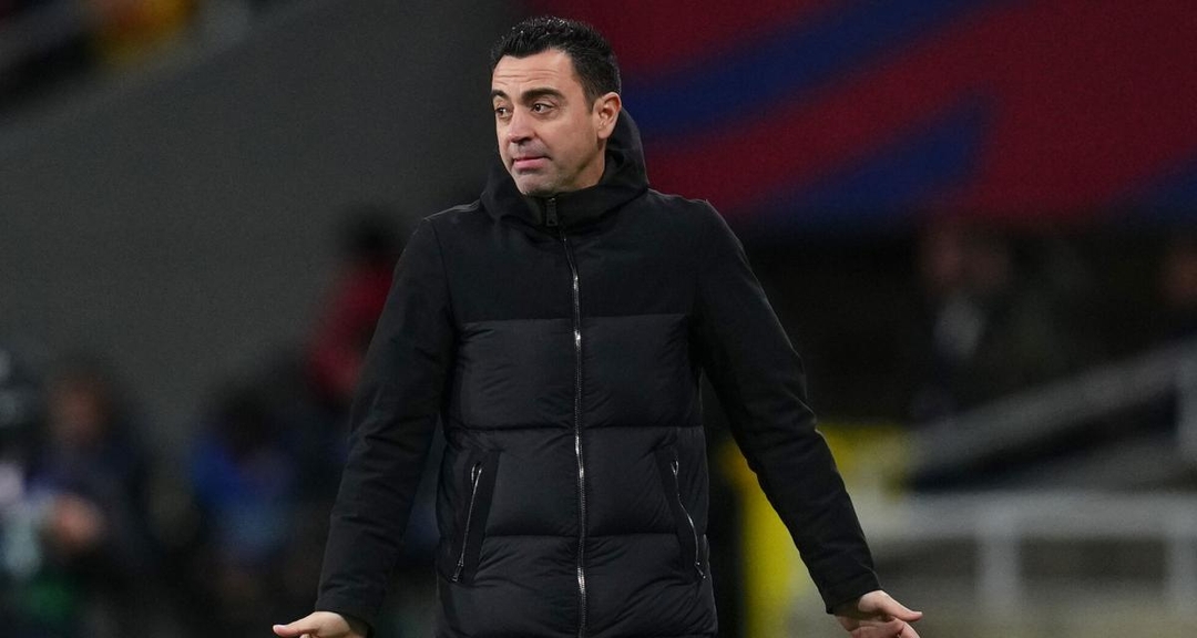 Barcelone : Xavi, en colère, frappe son banc de rage lors du match face ...