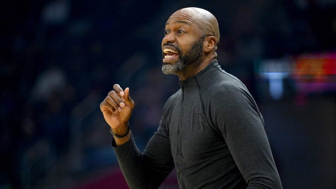 Le Magic prolonge son coach, Jamahl Mosley, pour quatre ans | beIN SPORTS