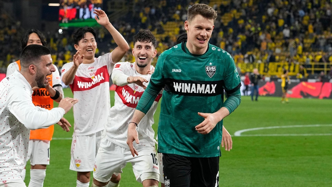 Alexander Nubel signs new Bayern Munich deal and extends Stuttgart loan ...