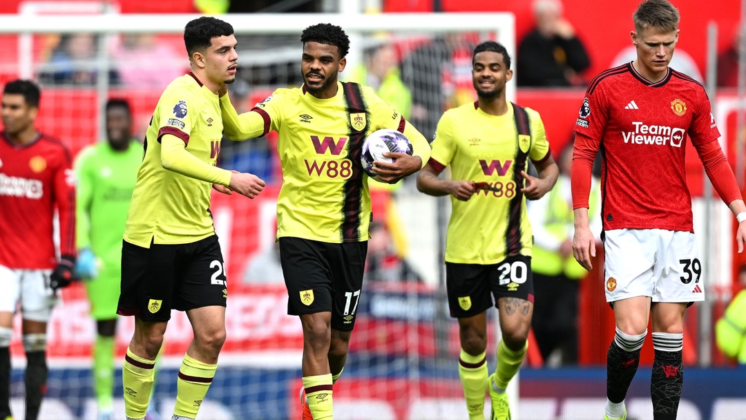 Manchester United 1-1 Burnley: Late Amdouni penalty earns Burnley ...
