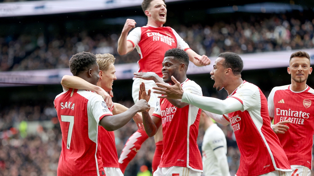 Arsenal holds off Spurs to boost title hopes | beIN SPORTS