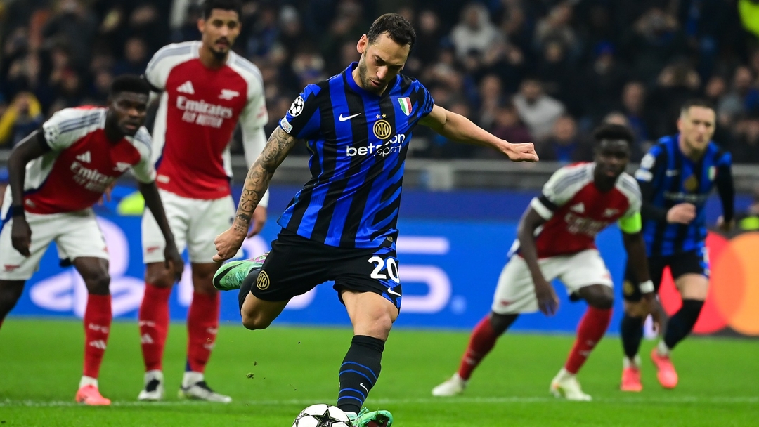 Inter 1-0 Arsenal: Calhanoglu on the spot as Gunners lose again | beIN ...