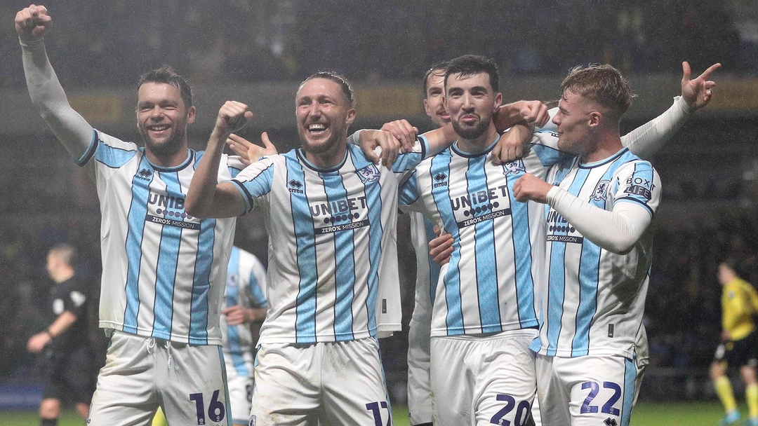 Boro hits Oxford for six to reach play-off spots | beIN SPORTS