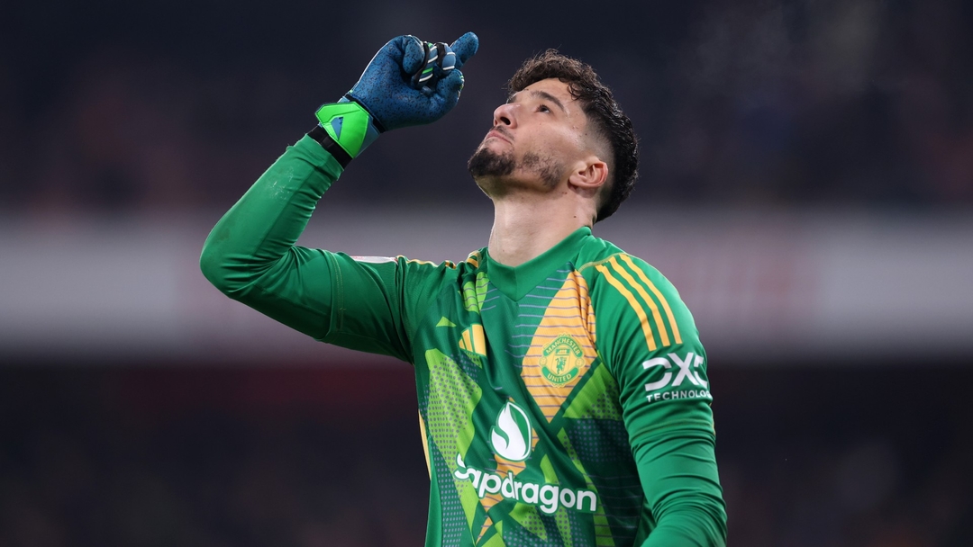 Arsenal 1-1 Manchester United (aet, 4-5 pens): Brilliant Bayindir the ...