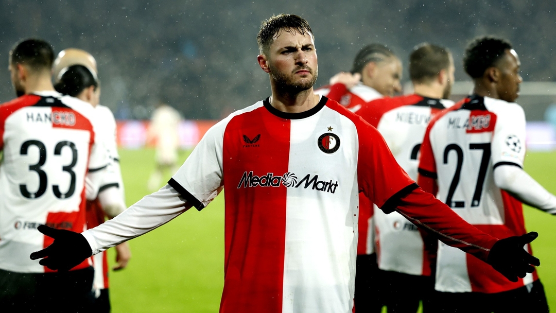 Feyenoord stuns Bayern to leapfrog German giant | beIN SPORTS
