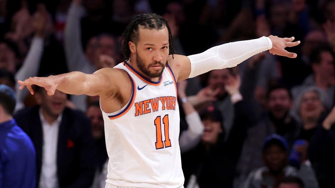Jalen Brunson en short avant les playoffs ? | beIN SPORTS
