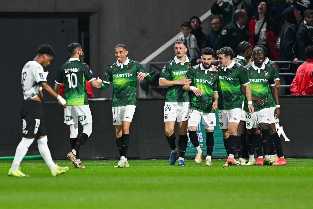 Ligue 2 Le Red Star Confirme Sa Suprématie à Domicile Contre Amiens