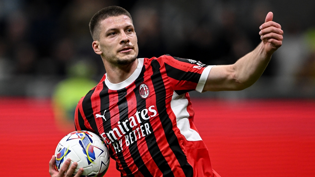 AC Milan 2-2 Fiorentina: Abraham and Jovic help hosts recover from two ...