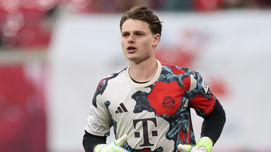 Bayern goalkeeper Urbig eyes rare two-title feat | beIN SPORTS