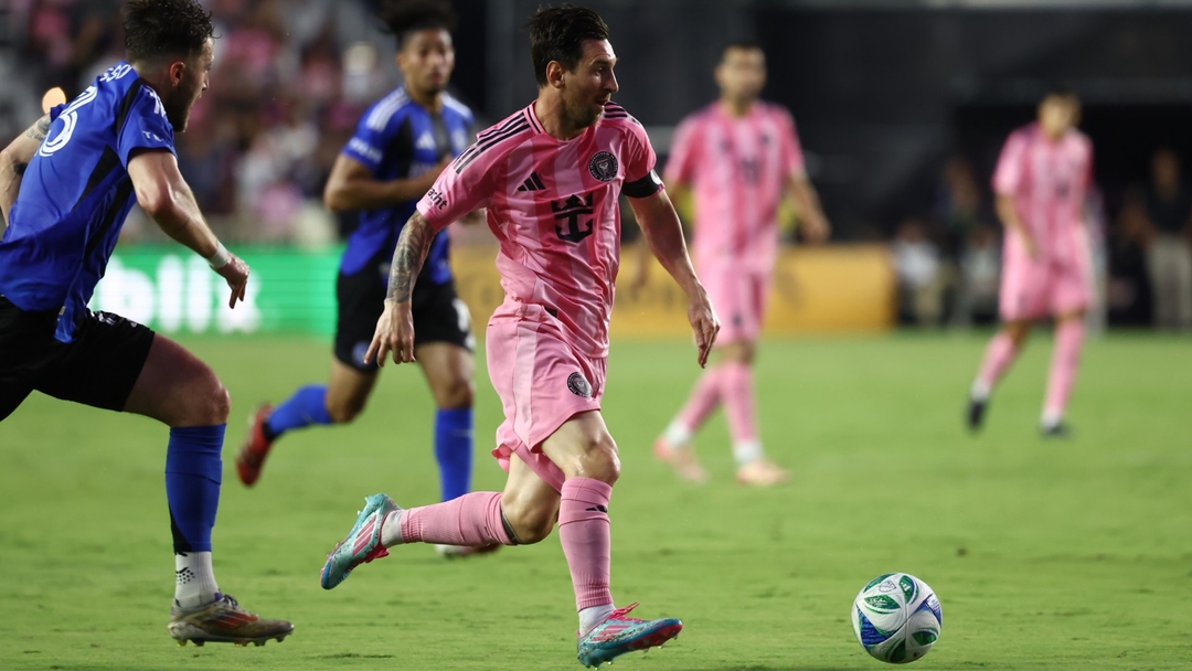 Inter Miami boss Mascherano: Messi 'makes everything look easy' | beIN ...