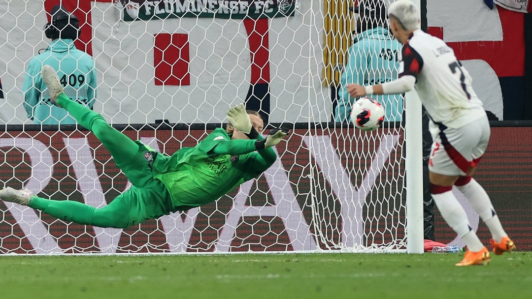 Matvey Safonov, el portero y héroe de PSG en Intercontinental, jugó con ...