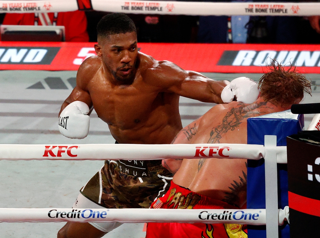 Anthony Joshua Won’t Be Boxing for a Long Time After His Tragic ...