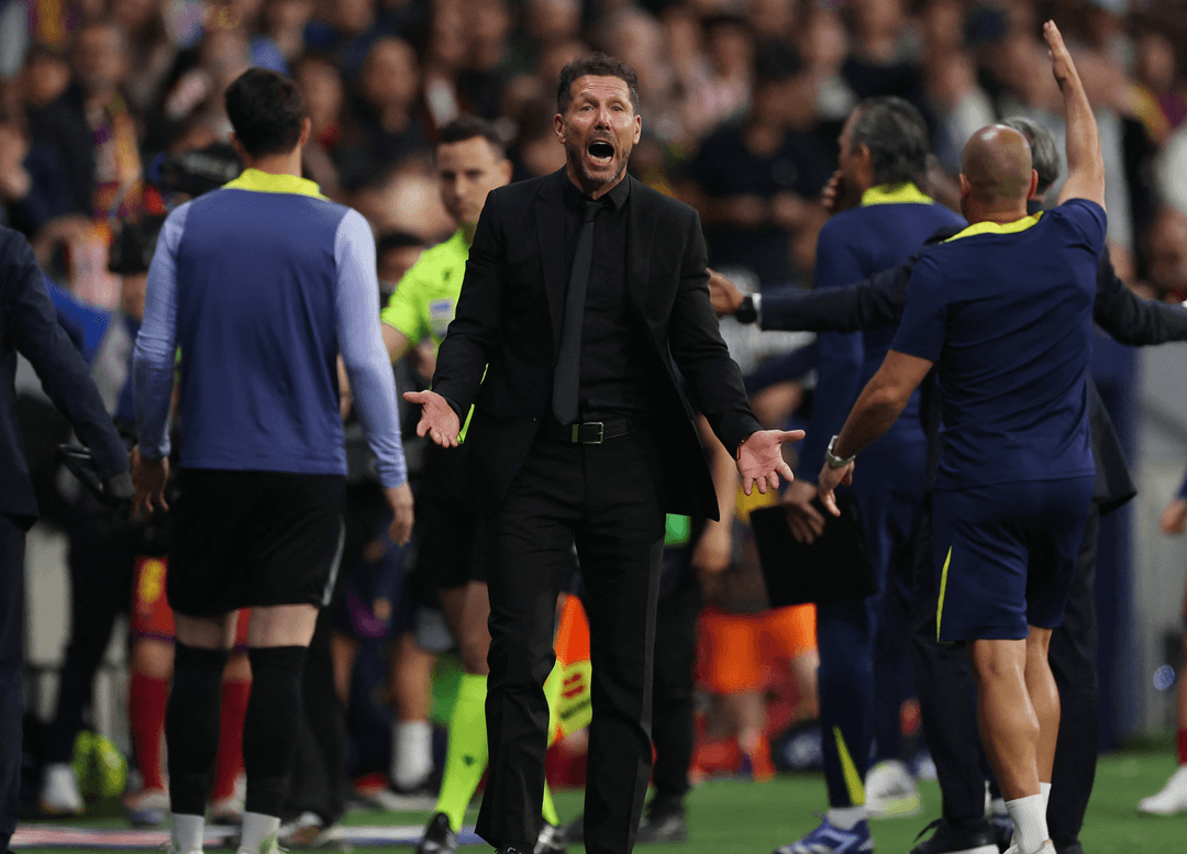 Gerard Martín avoids red card: VAR explanation sparks Atlético vs ...
