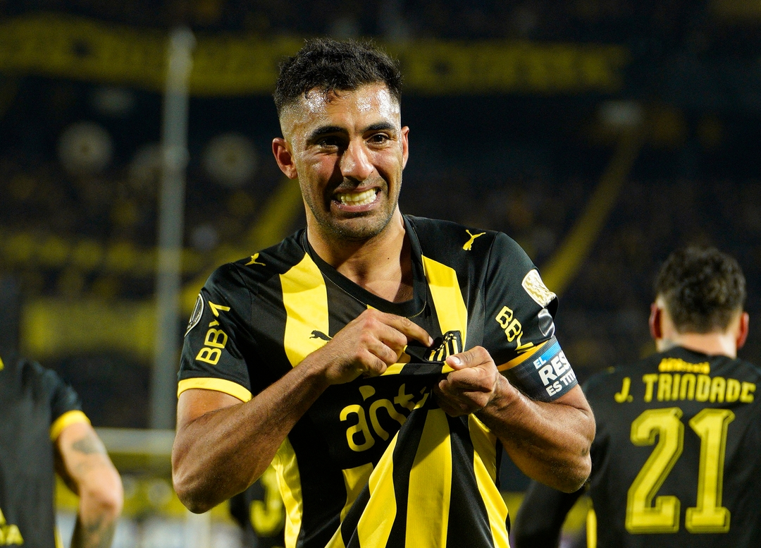 Peñarol Came Close to a Miracle, but Corinthians Crushed Their ...